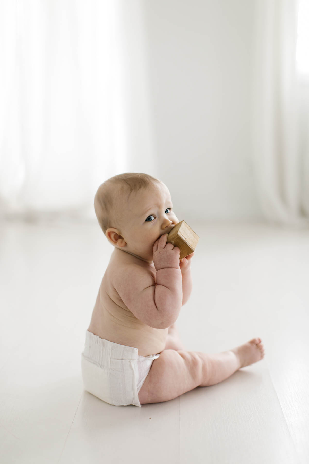 The beauty of simple baby sessions | Homer Glen | Elle Baker ...