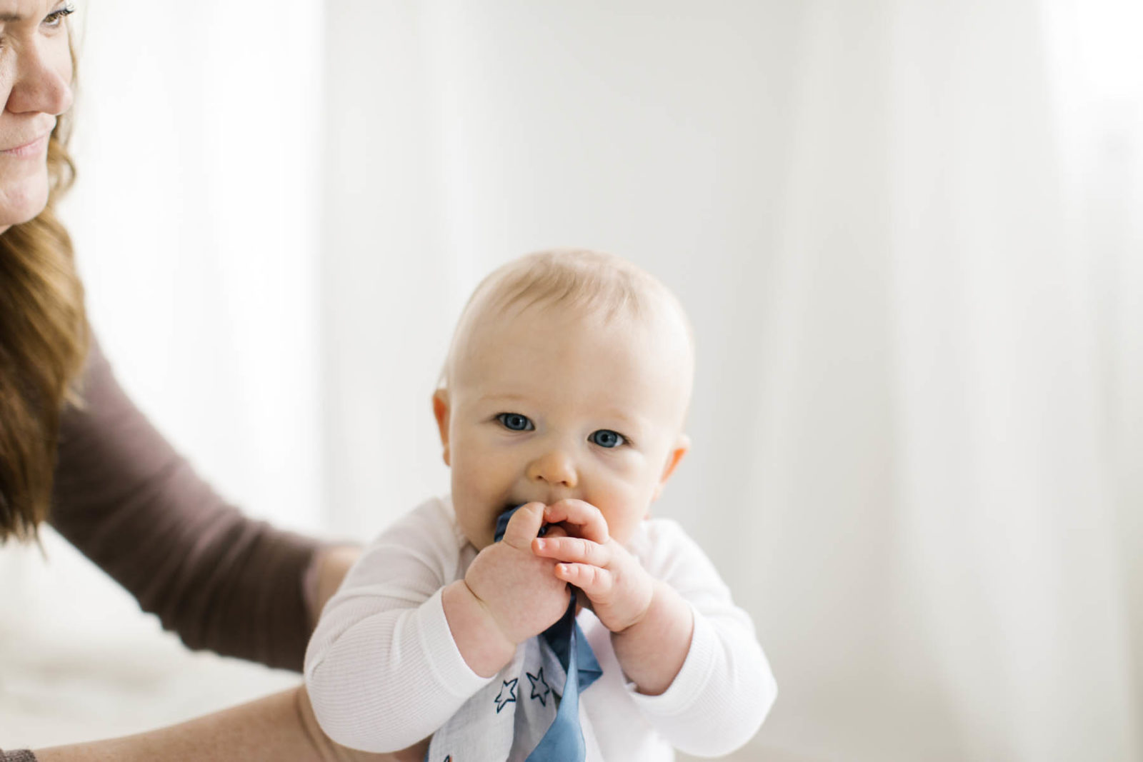 The beauty of simple baby sessions | Homer Glen | Elle Baker ...